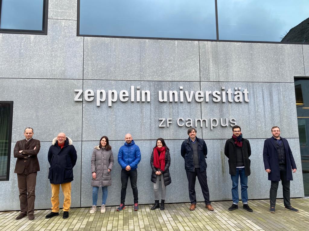 Handover of LEIZ Management | Zeppelin University