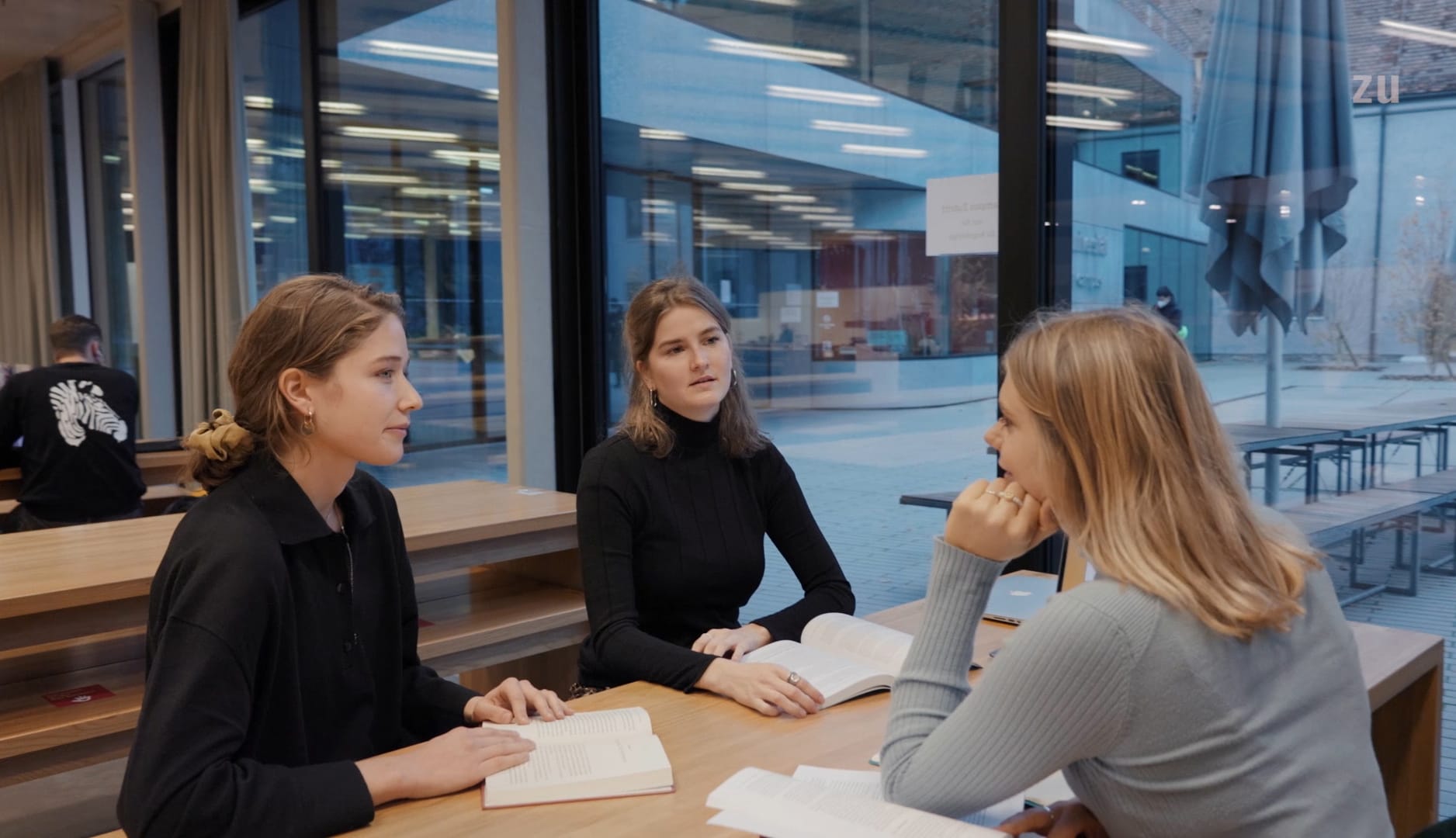 Bachelor of Arts (BA) in Politics, Administration & International ...