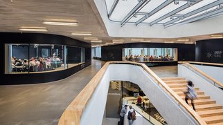 University between business, culture and politics | Zeppelin University